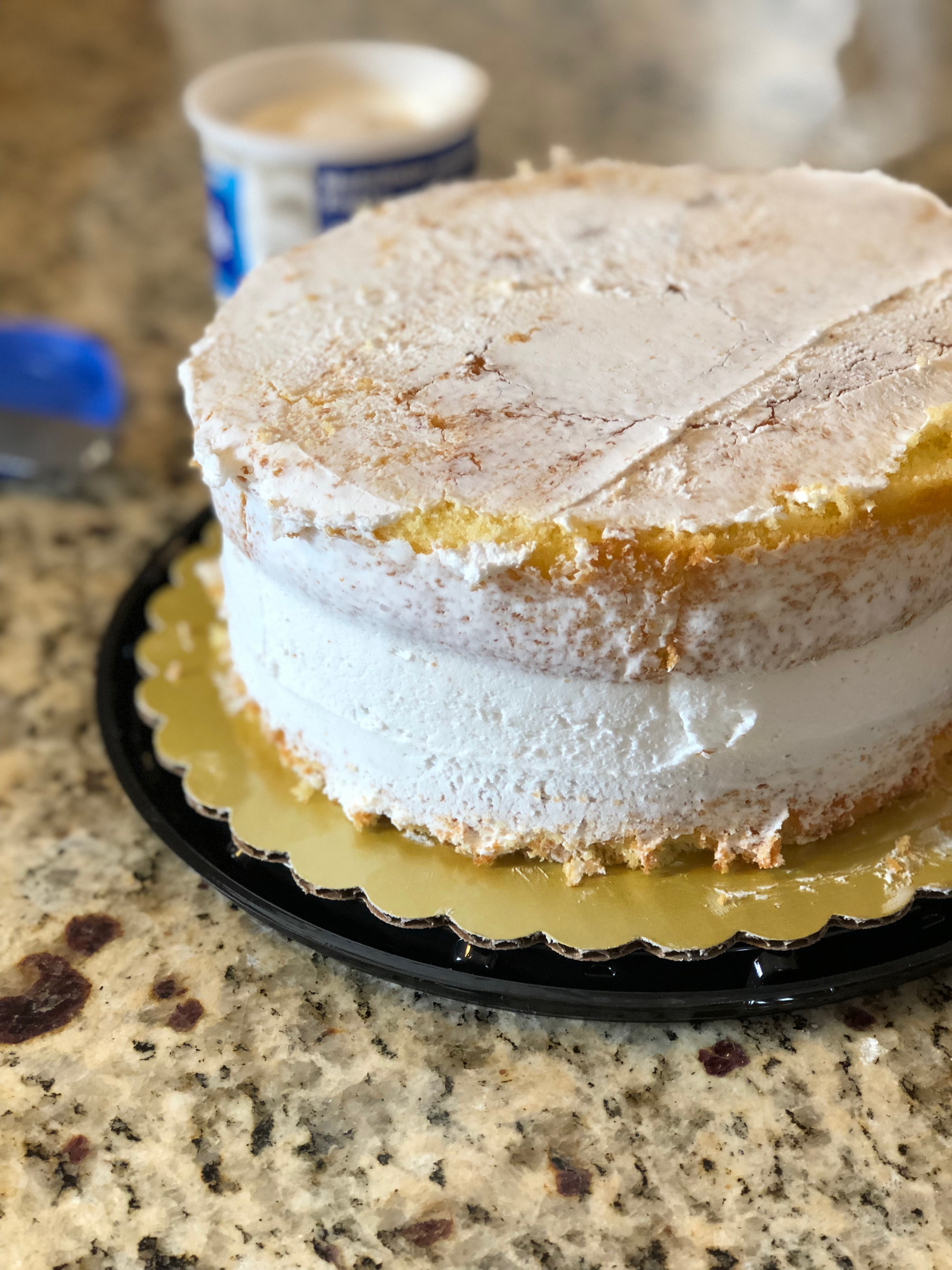 DIY:Grocery Store Cake Makeover